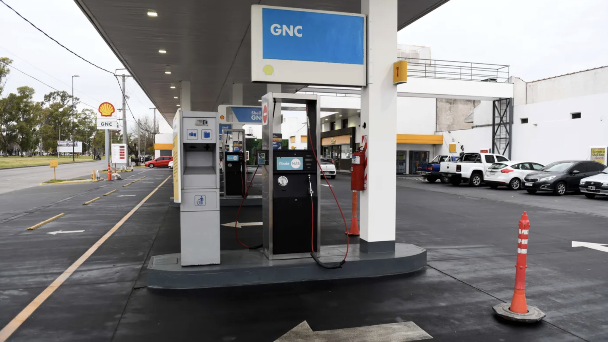 La crisis del GNC en La Plata tiene a los taxis parados y sin fecha de ...